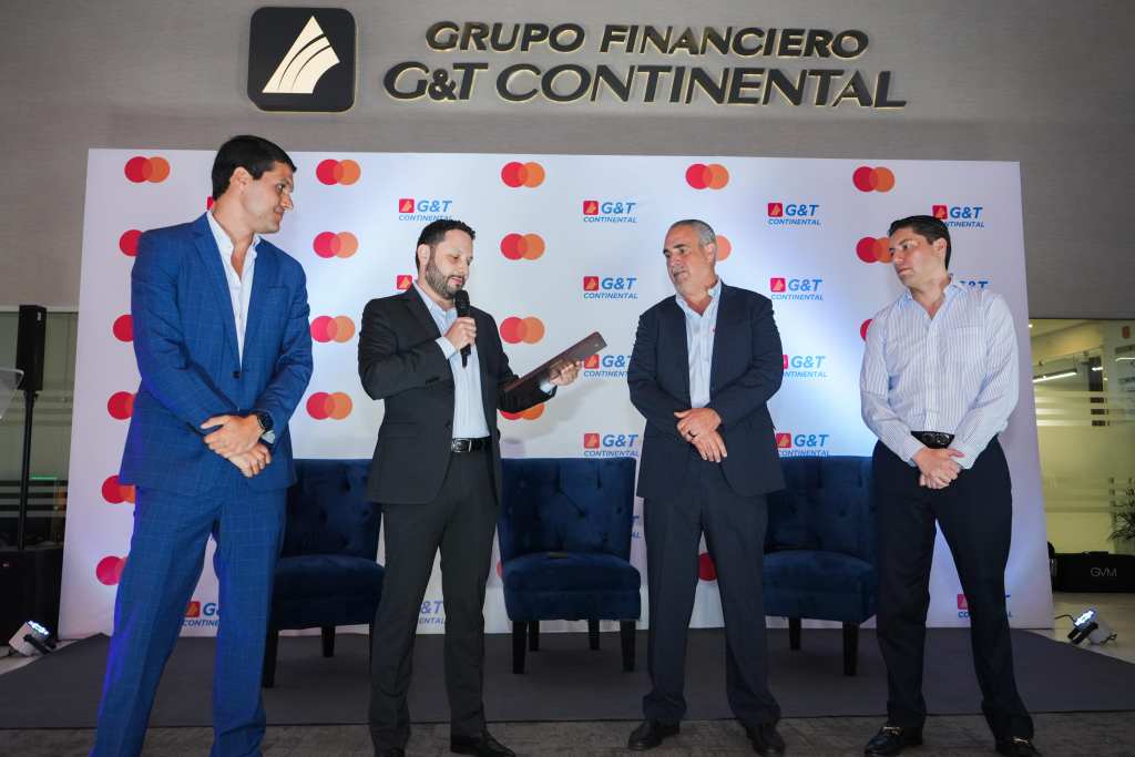 Banco G&T Continental recibe reconocimiento de Mastercard