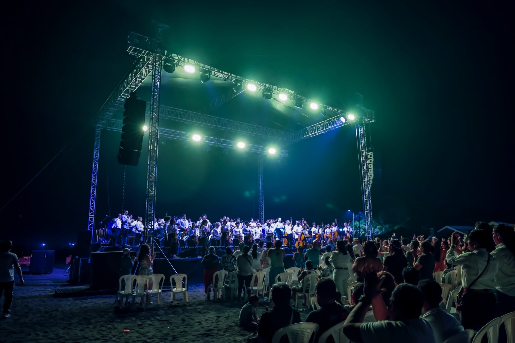 La Orquesta Sinfónica Nacional: Concierto en la Playa de San José